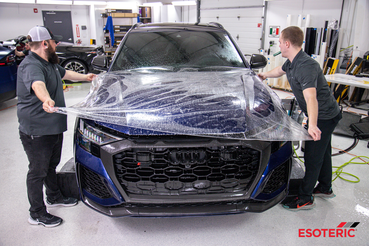 Audi RSQ8 | ESOTERIC