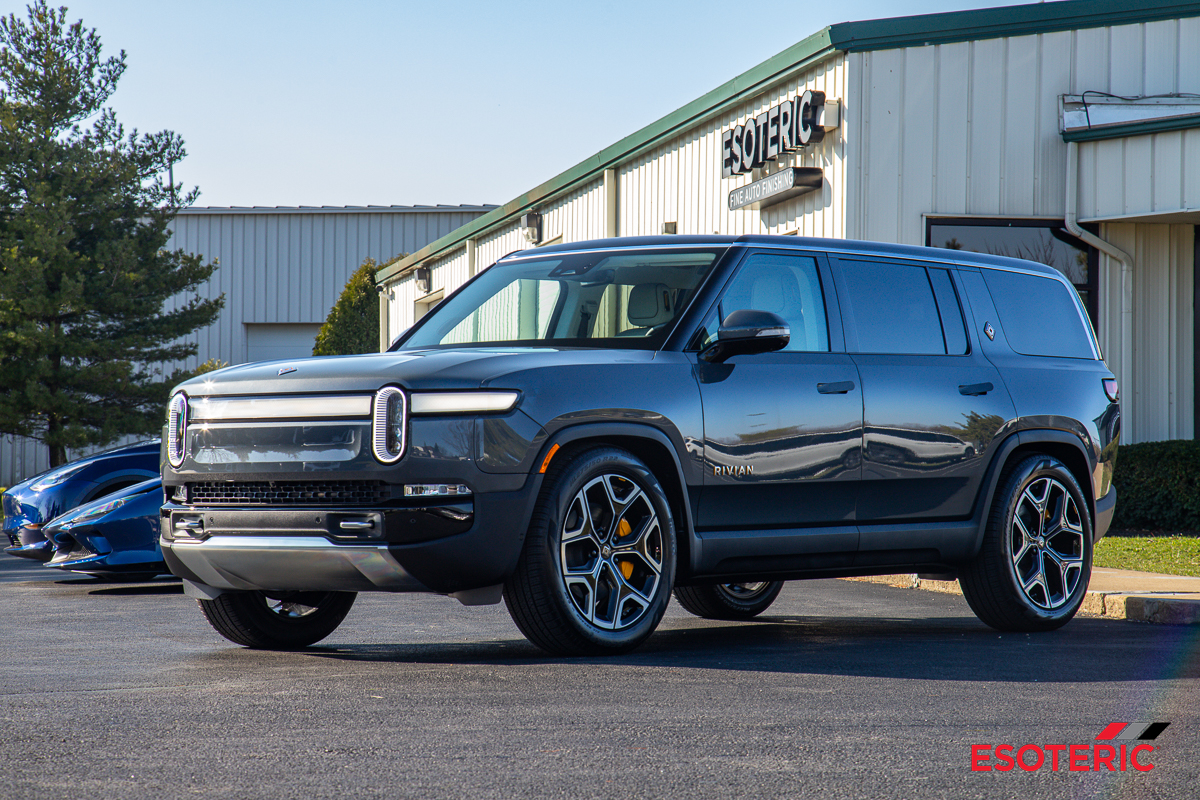 Rivian R1S | ESOTERIC