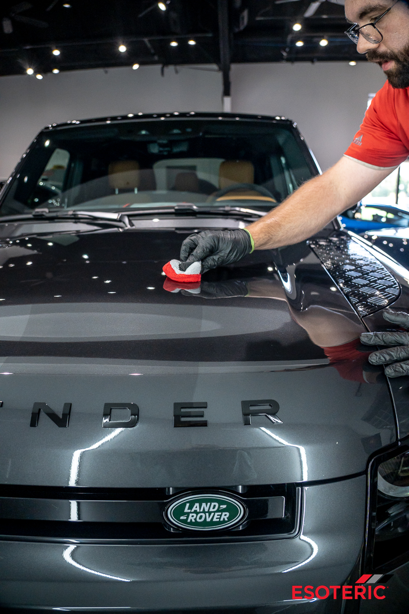 Land Rover Defender 110 | ESOTERIC