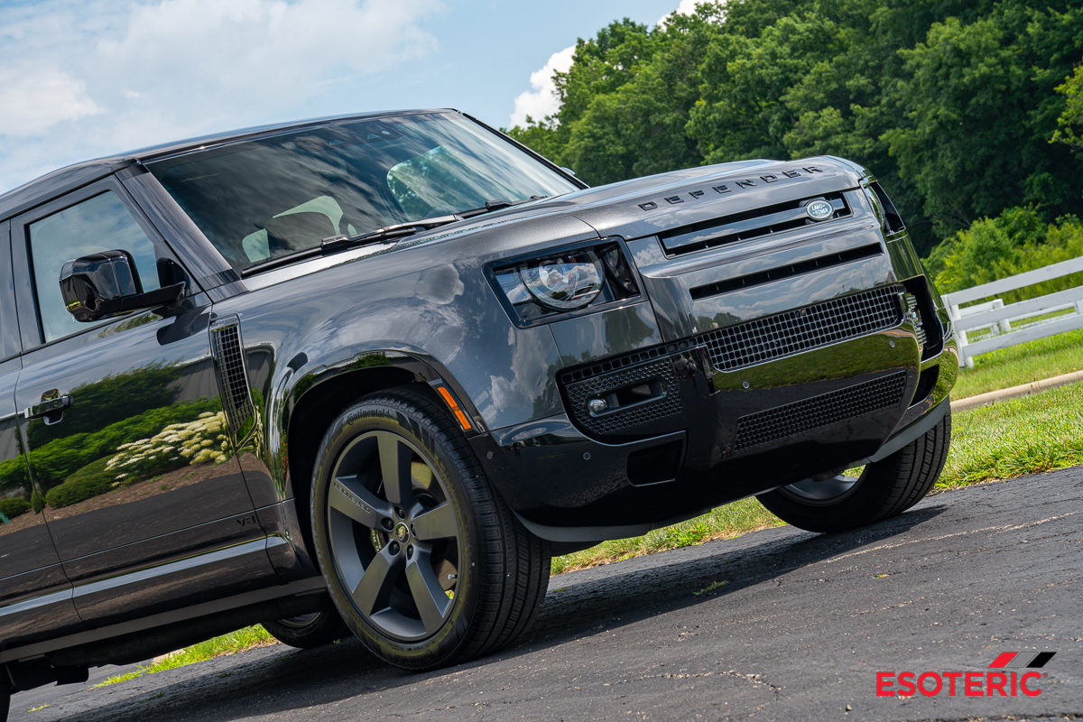 Land Rover Defender 110 | ESOTERIC